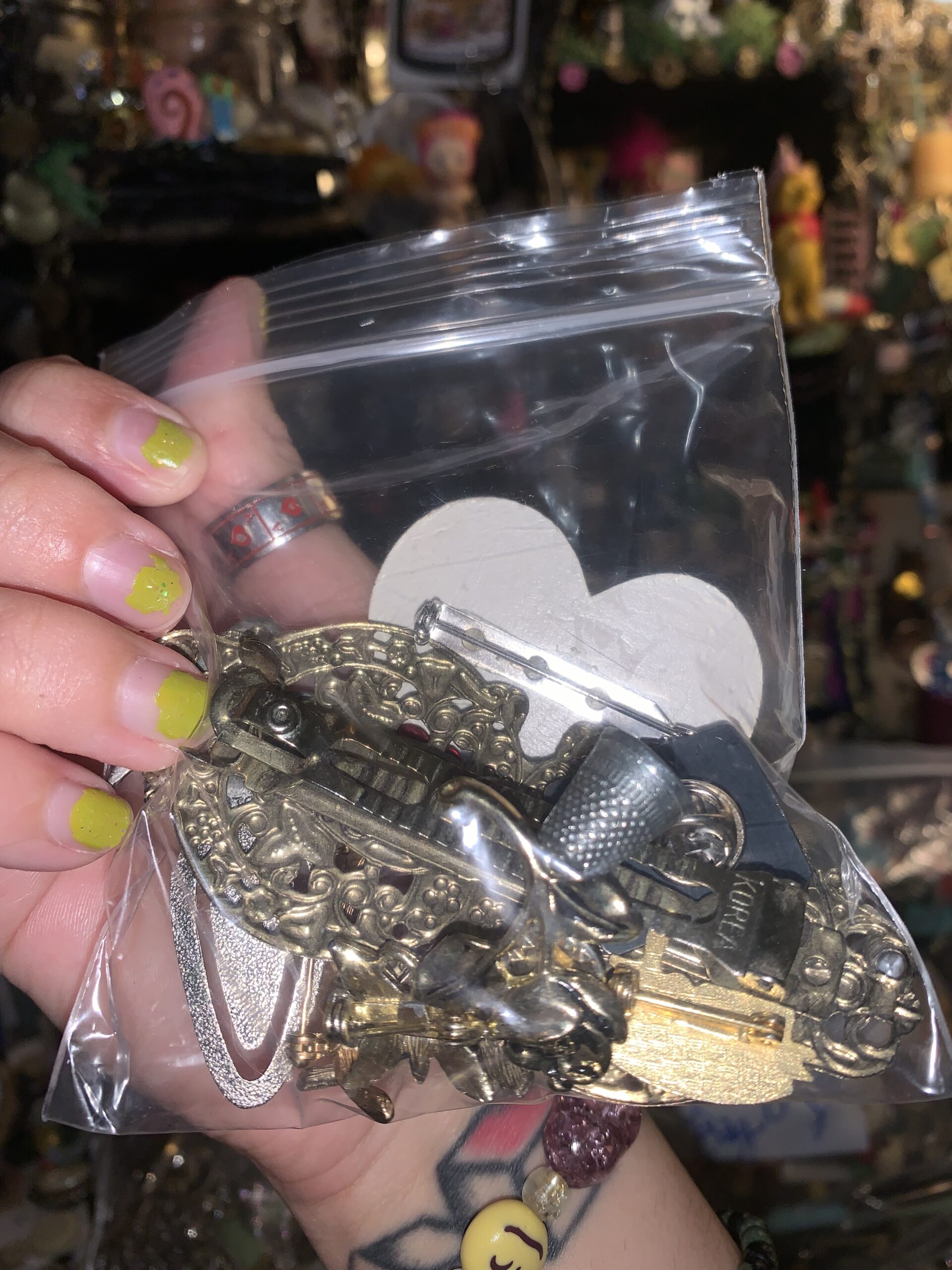 Romantic pin grab bag – Tacky Girlz